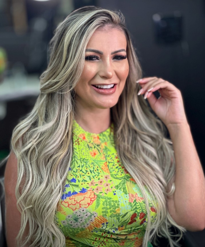 Andressa Urach: A Fênix dos Tempos Modernos e seu Retorno Surpreendente ao Mundo Adulto